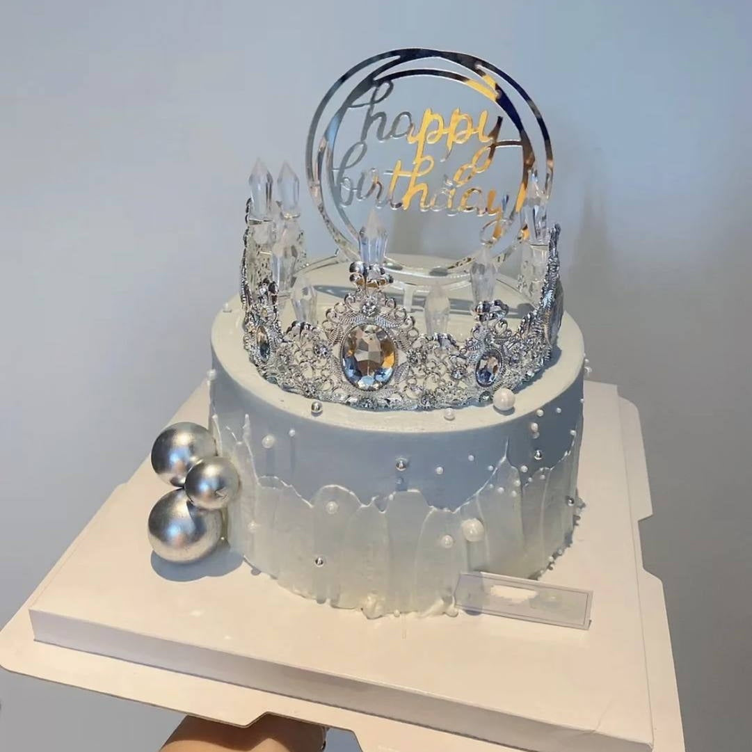 Queen Crown Birthday Cake